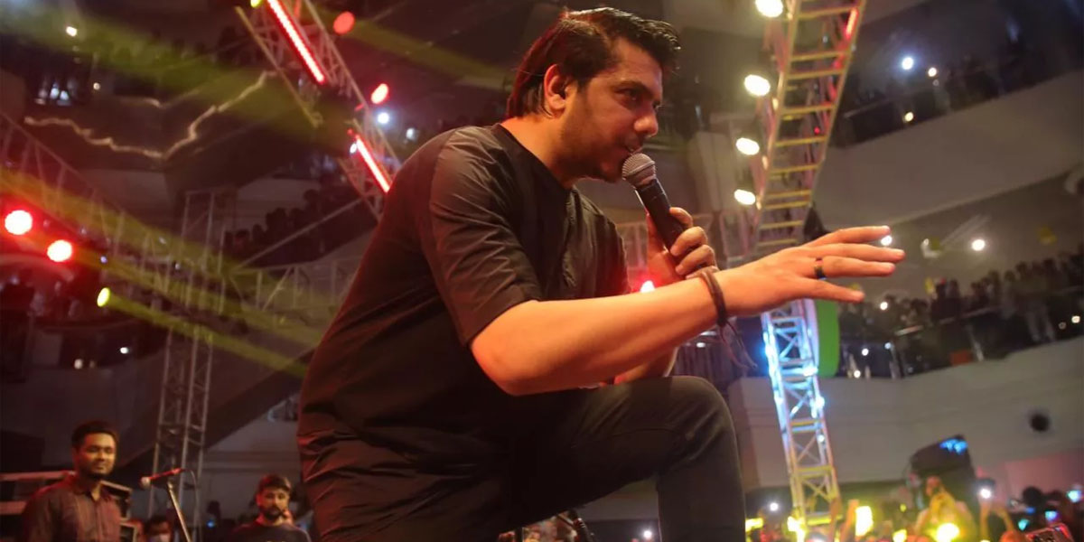 Pakistani band Jal returns to Dhaka after 12 years; chaos mars concert ...